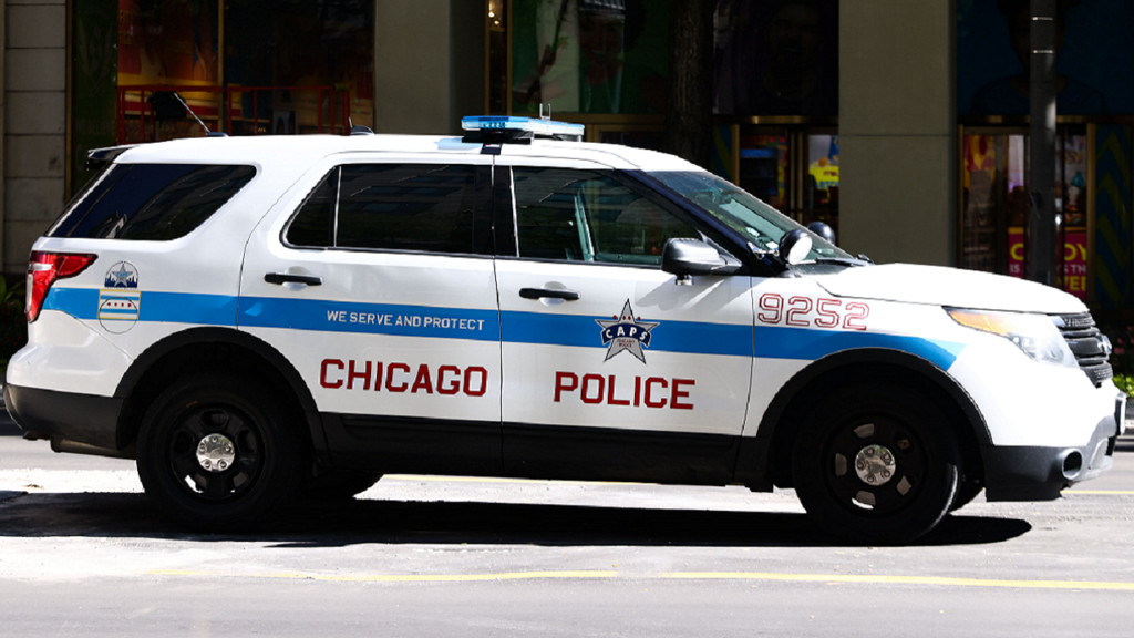 Plusieurs policiers de Chicago attaqués lors de violences au centre ...