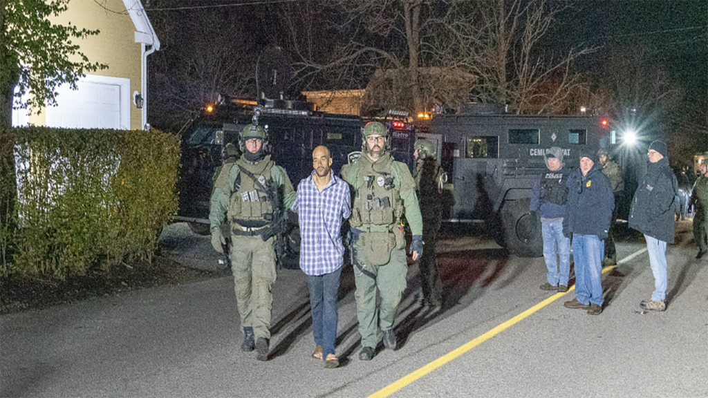 La police du Massachusetts identifie un homme accusé d'avoir pénétré ...